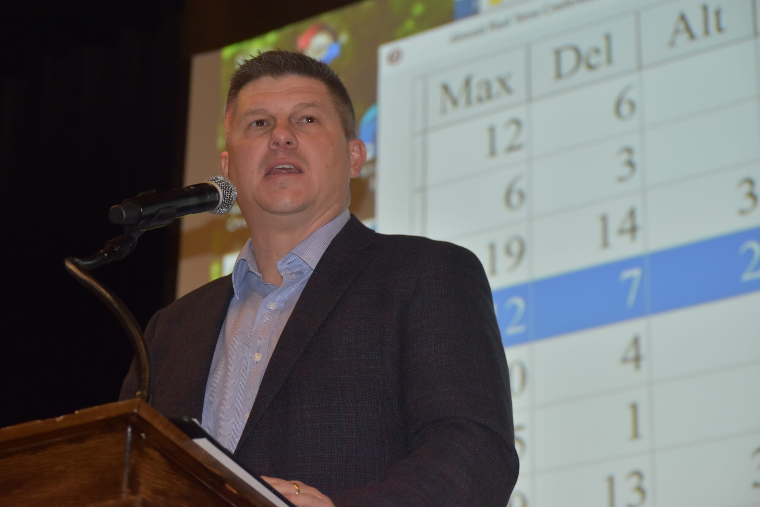 Finstad praises federal transparency | News, Sports, Jobs - The Journal